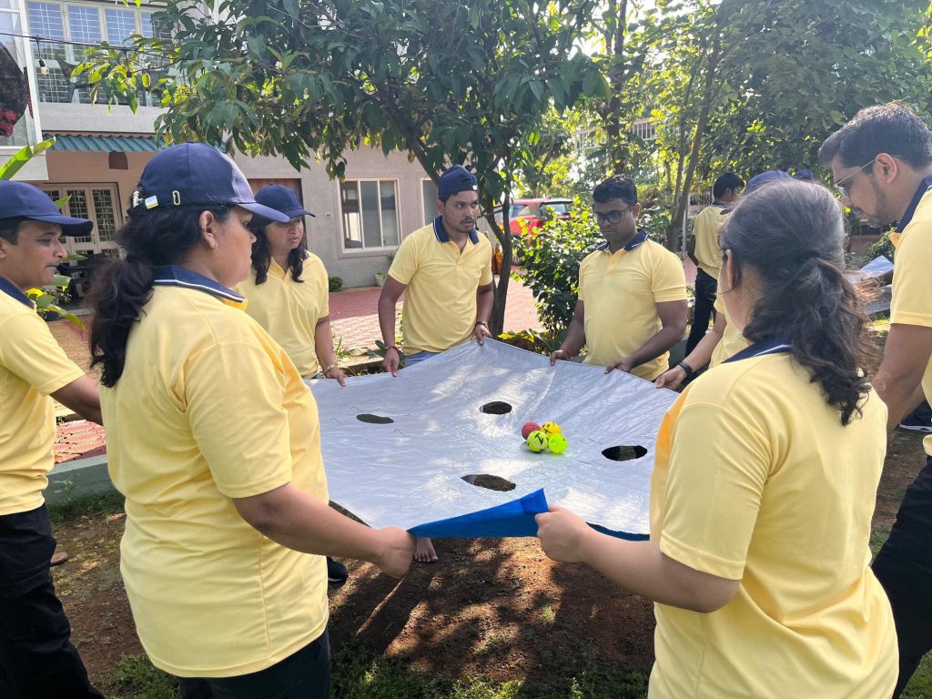 Why Experiential Learning Delivers Better Outcomes in the Workplace - Team Building Company